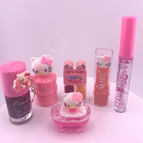 Hello Kitty | Makeup | Pink Mix Of Lip Gloss And Lip Tint Hello Kitty And Minnie 6 Pieces | Poshmark